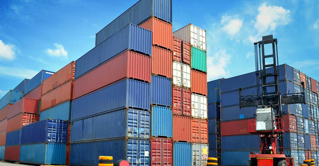 How Freight Forwarders Assist With The Customs Clearance Process